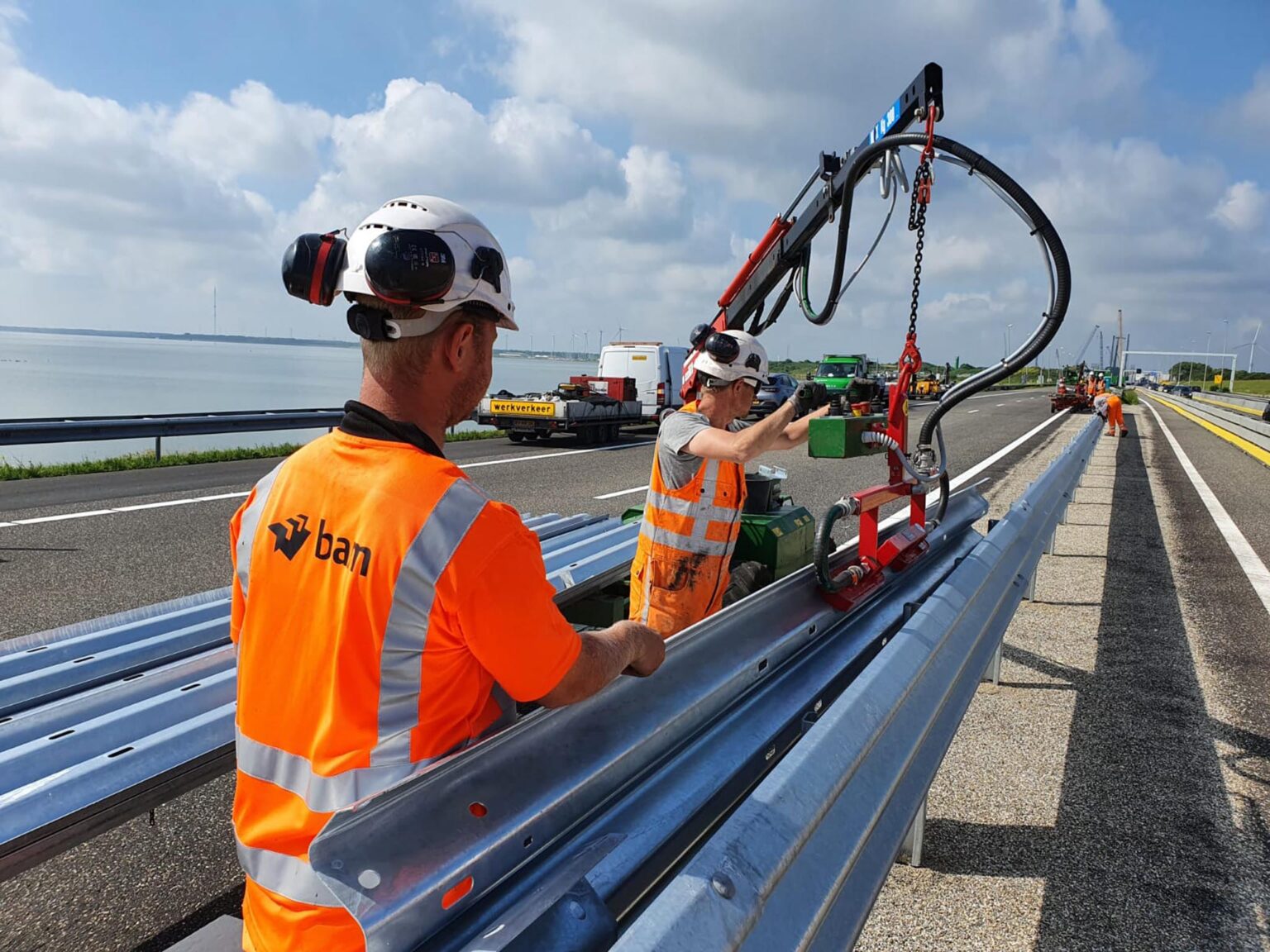 Gallery - Rail Raise